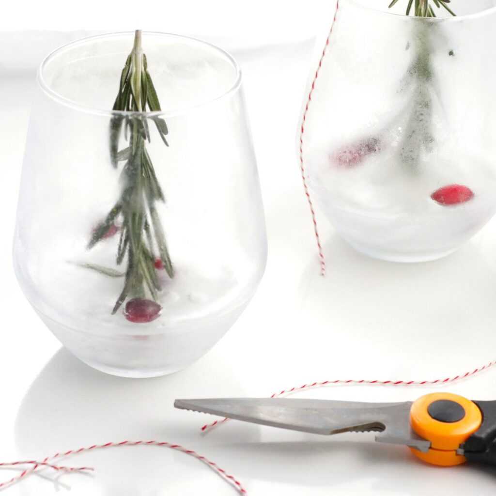Christmas Tree Drink (Cocktail or Mocktail) - Easy Vegan Meal Plan