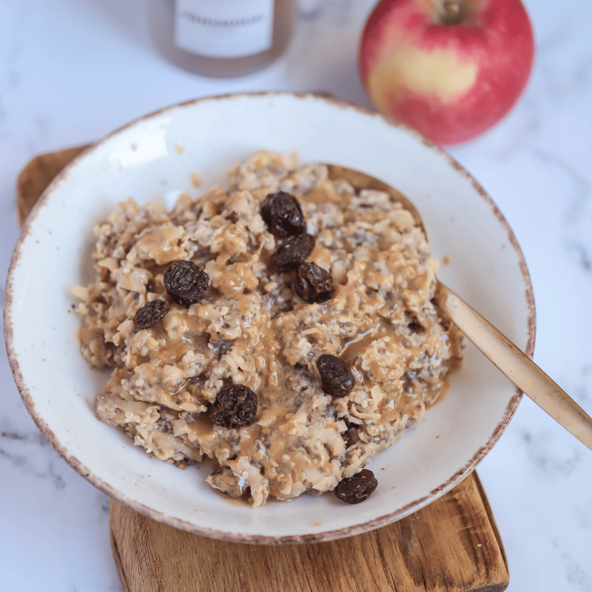 Spiced Apple Porridge - Easy Vegan Meal Plan